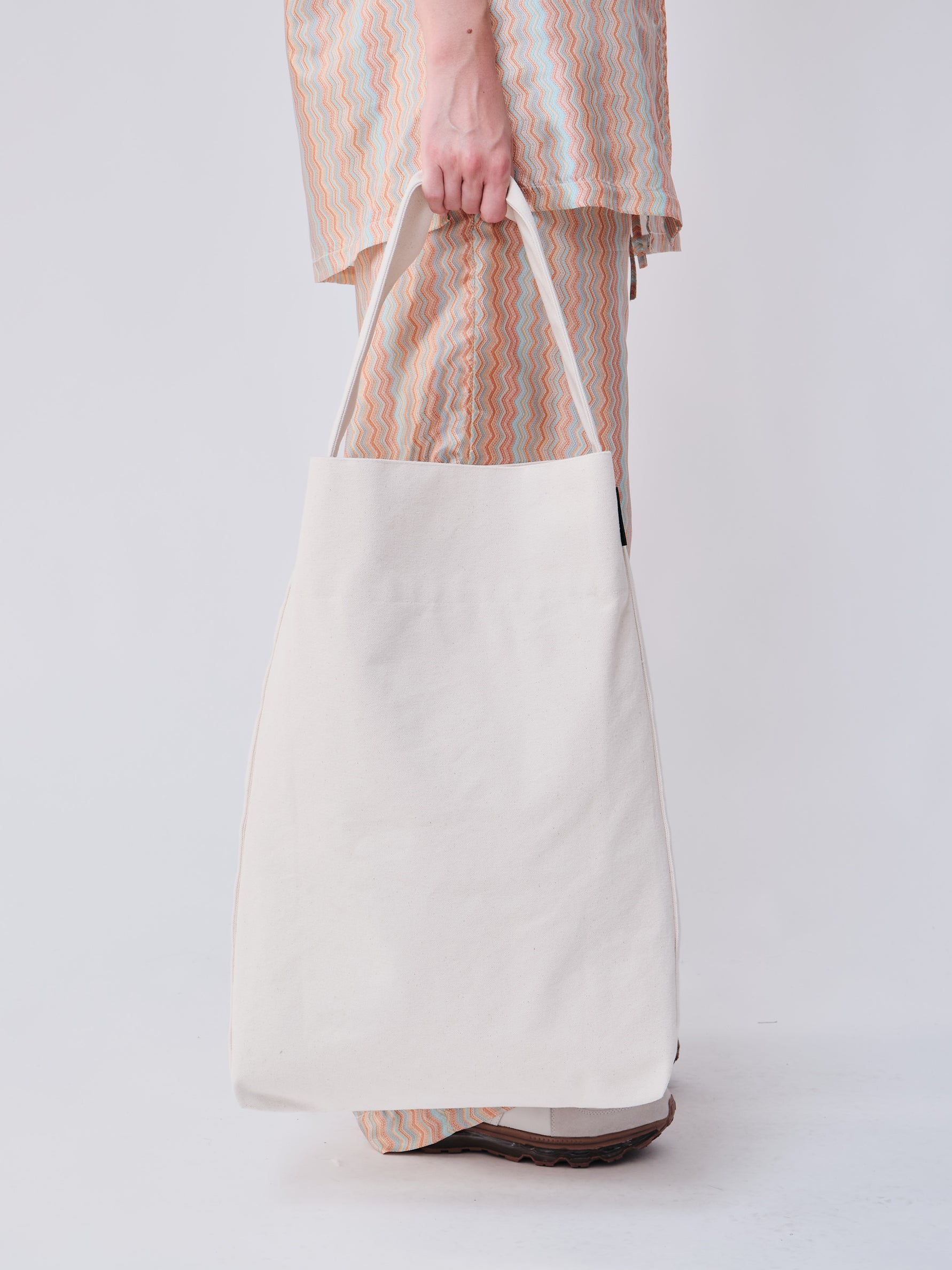 Mega Bucket Tote in Natural Cotton – Kaan