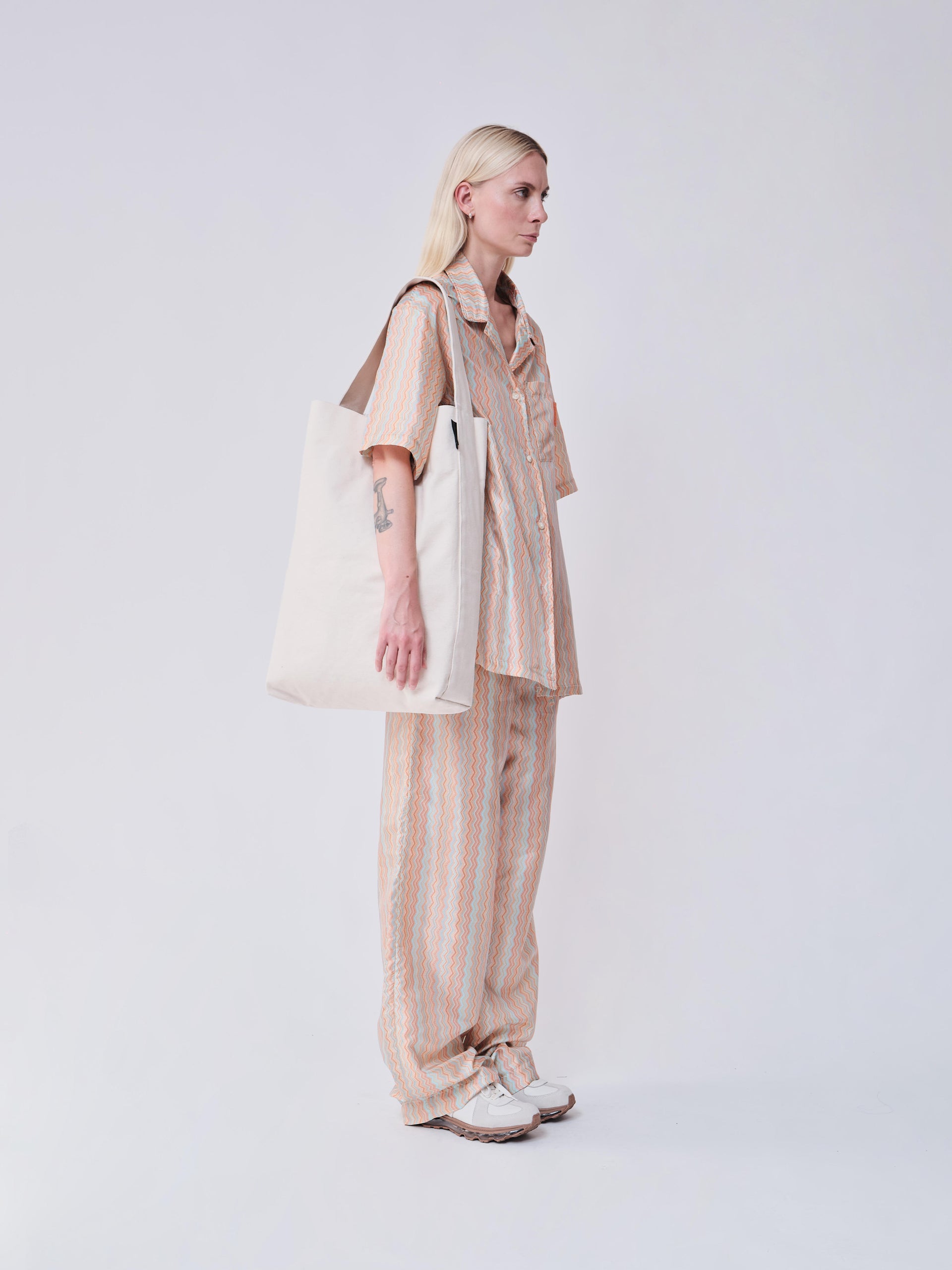 Mega Bucket Tote in Natural Cotton – Kaan