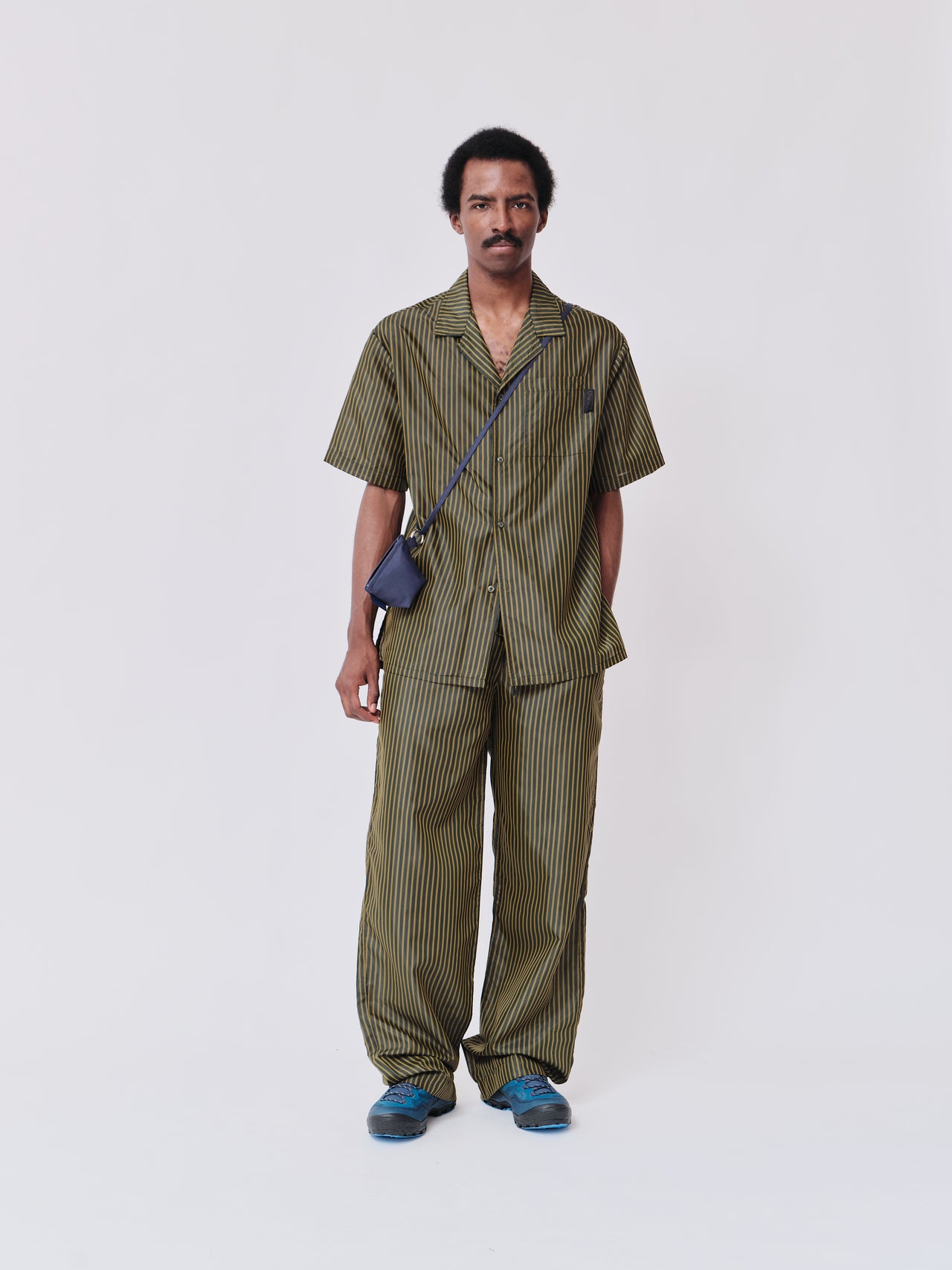 Waterproof Mini Lanyard Pouch in Navy – Kaan